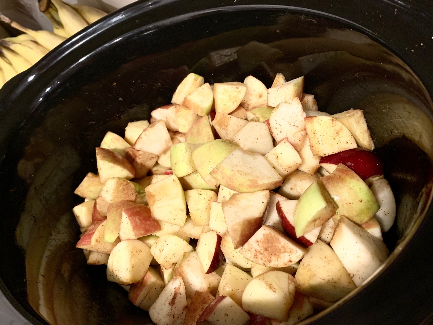 Easy Slow Cooker Applesauce with Skin – Food Play Go