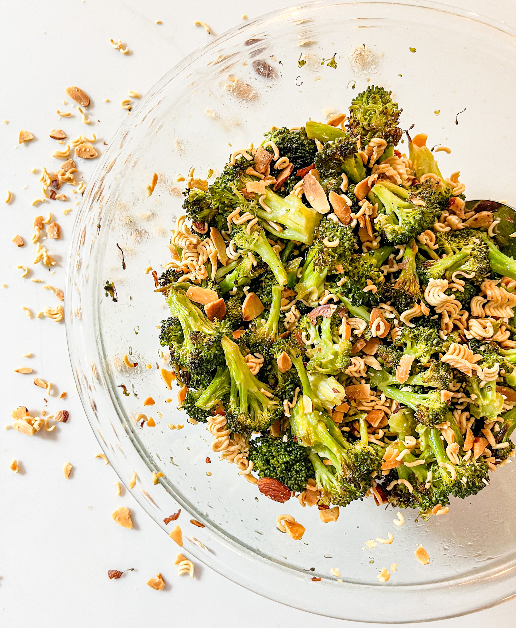 Roasted Broccoli with Crunchy Ramen Noodles – Food Play Go