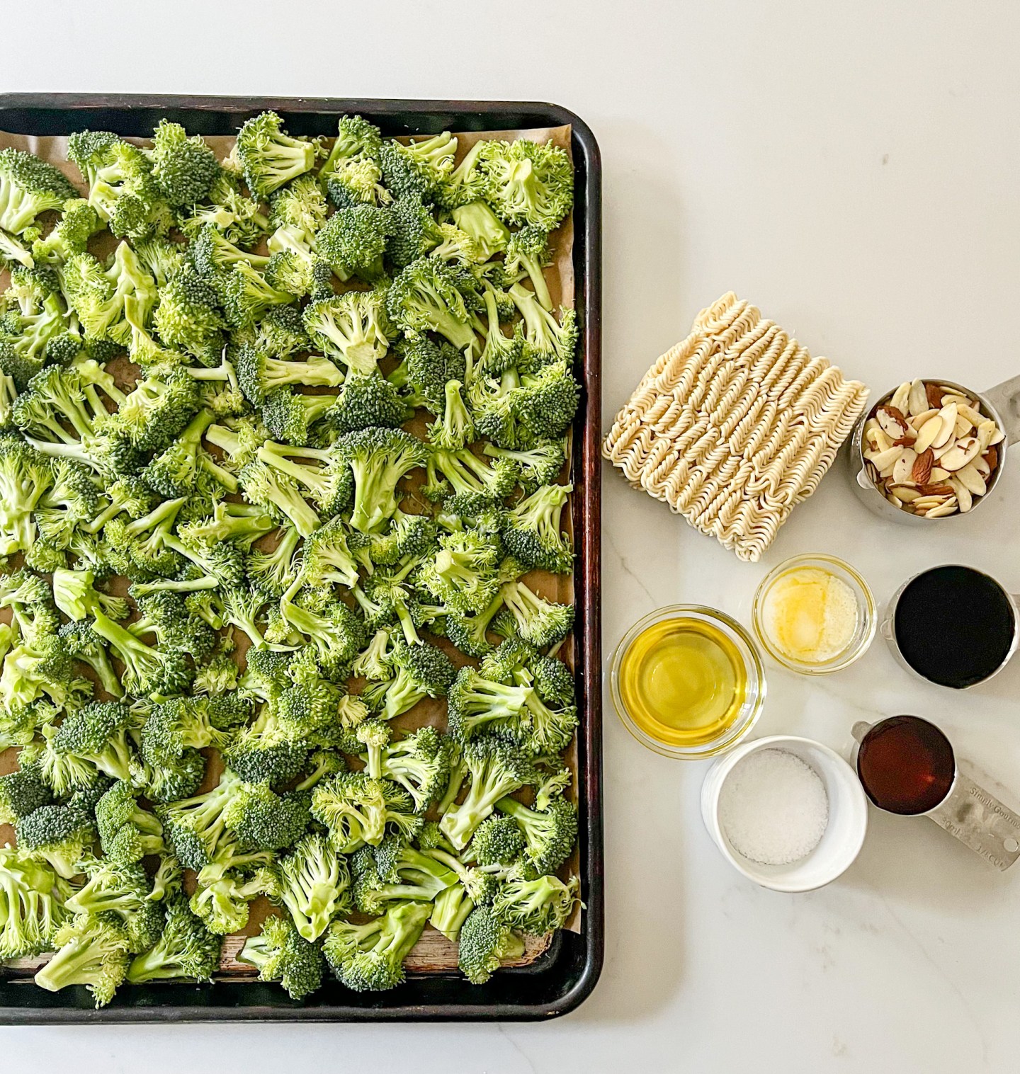Roasted Broccoli with Crunchy Ramen Noodles – Food Play Go